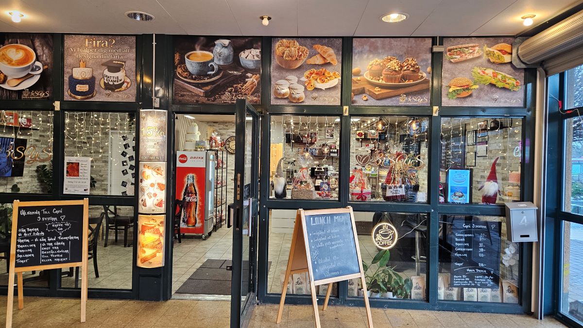 Mysigt café med låg hyra i Rotebro – Bra Objekt